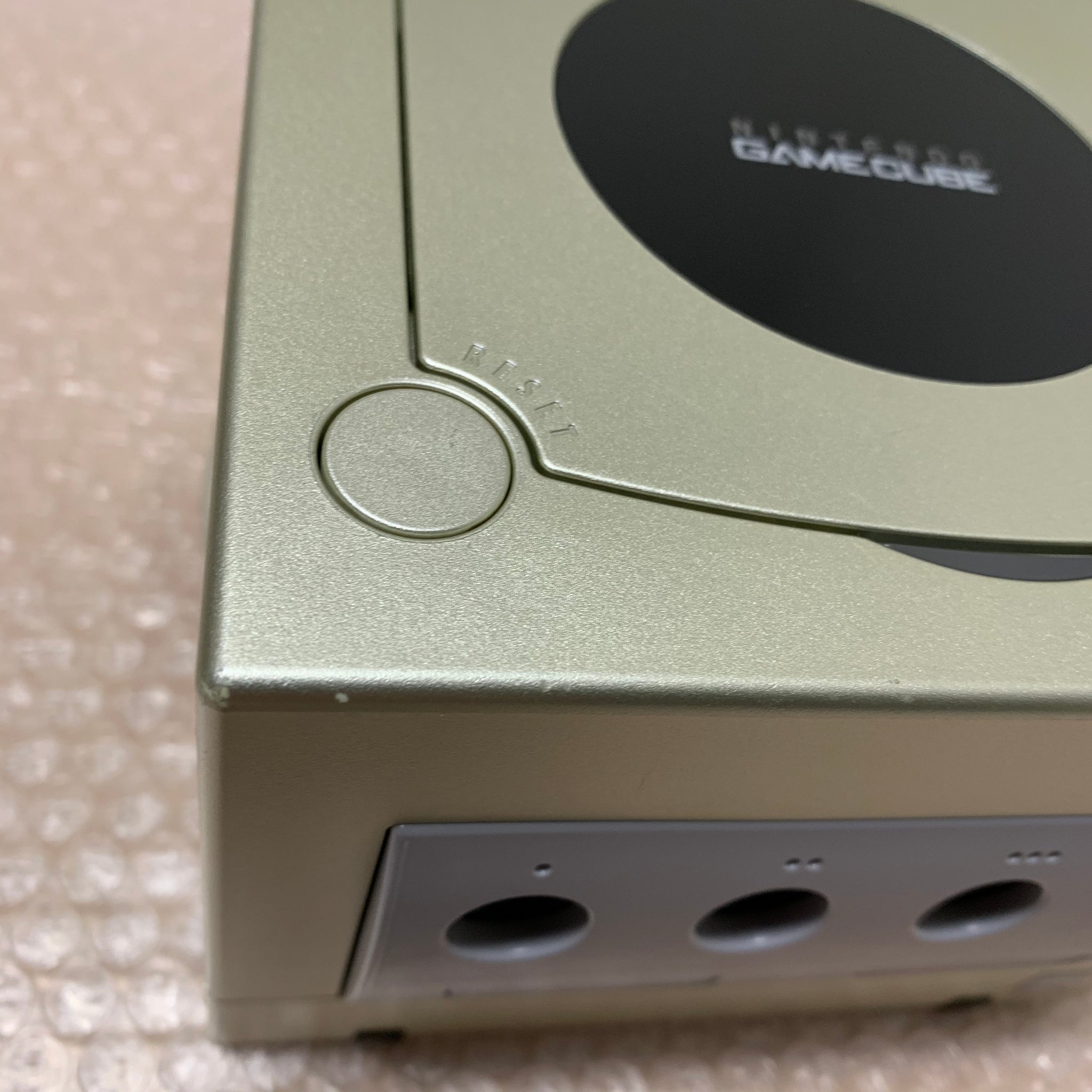 Gamecube System - Starlight Gold - HDMI kit and Region free - RetroAsia