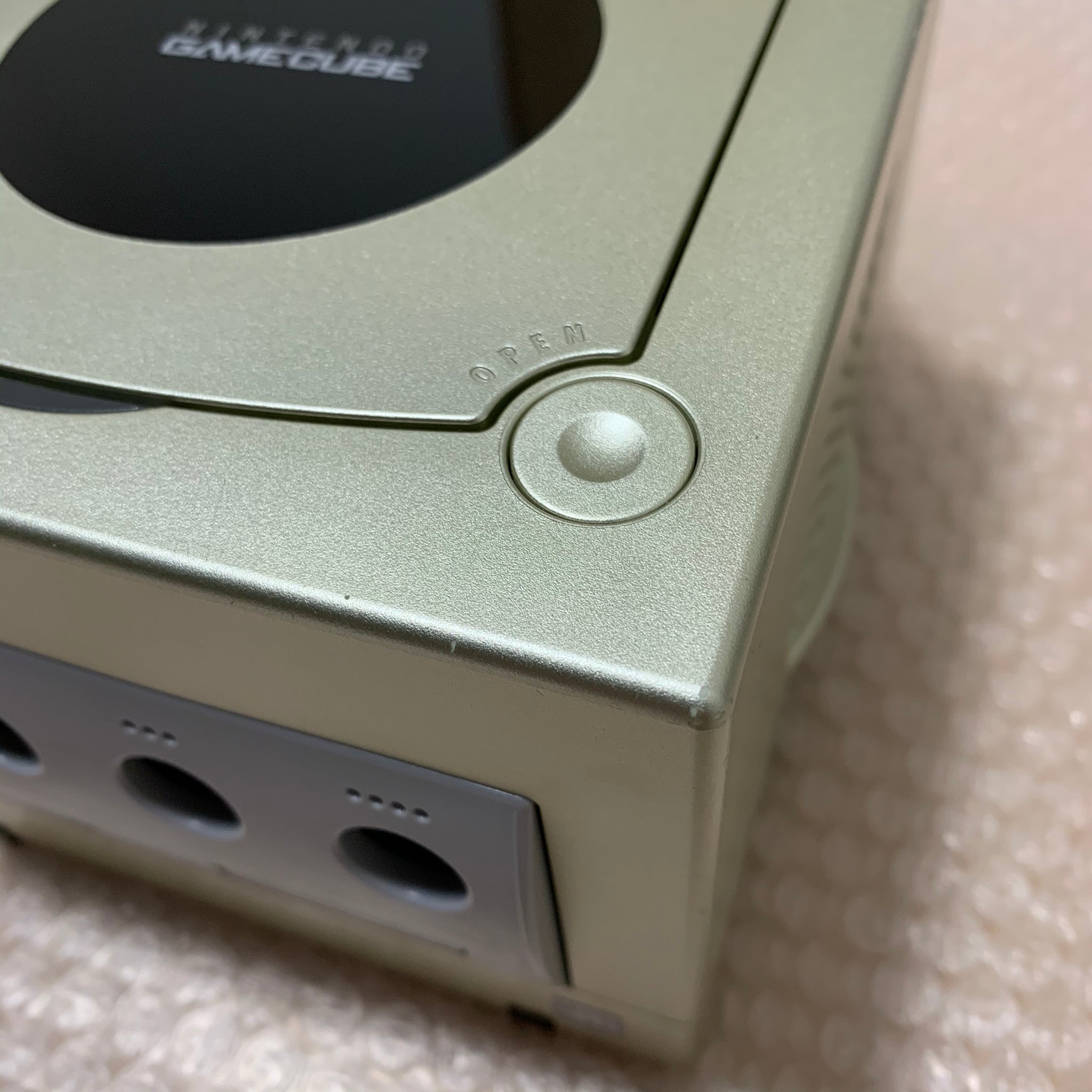 Gamecube System - Starlight Gold - HDMI kit and Region free - RetroAsia